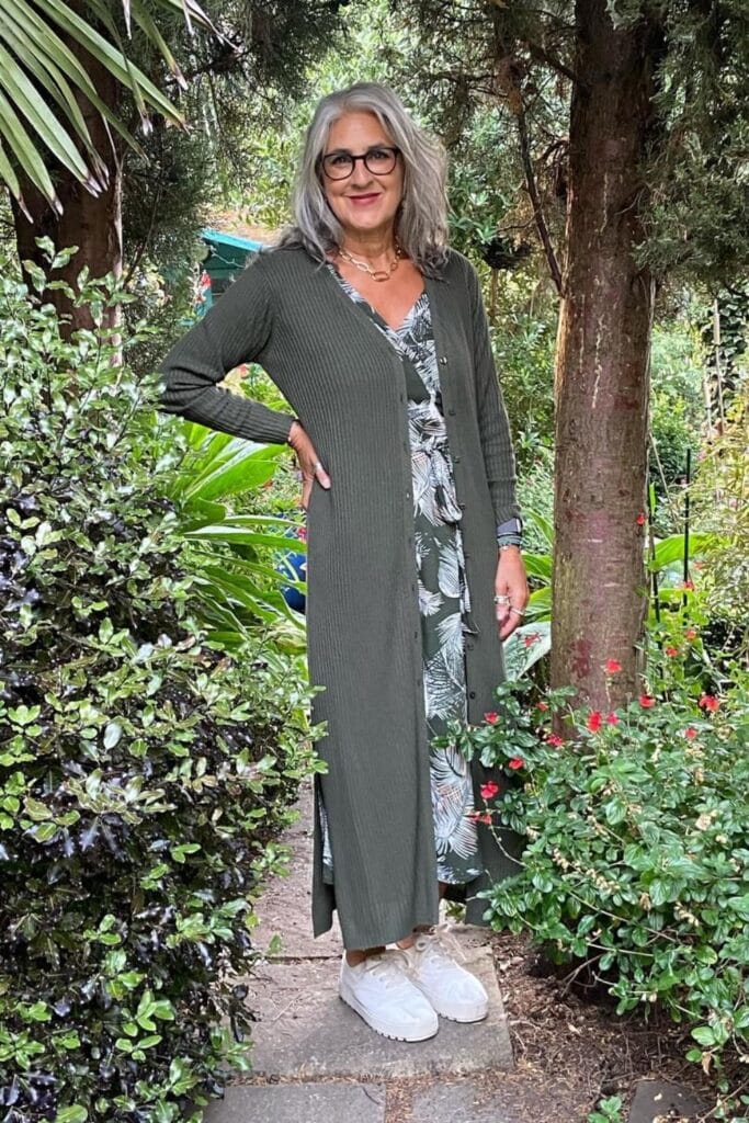 How to Style a Long Cardigan: 14 Chic Outfit Ideas You'll Love