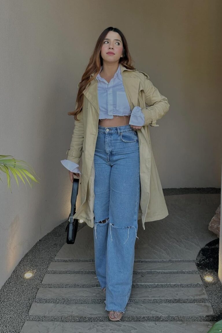 23 Chic Long Coat Outfits to Elevate Your Winter Style