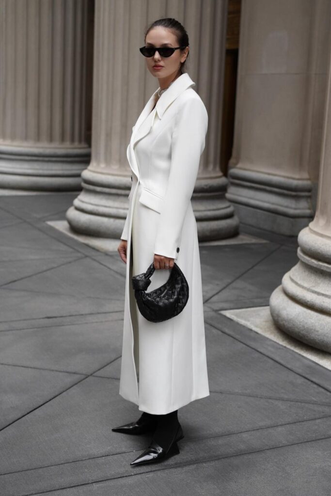 23 Chic Long Coat Outfits to Elevate Your Winter Style