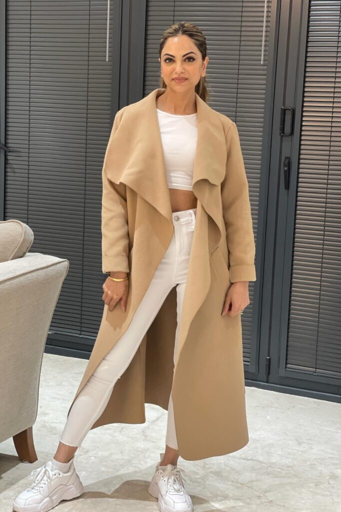 23 Chic Long Coat Outfits to Elevate Your Winter Style