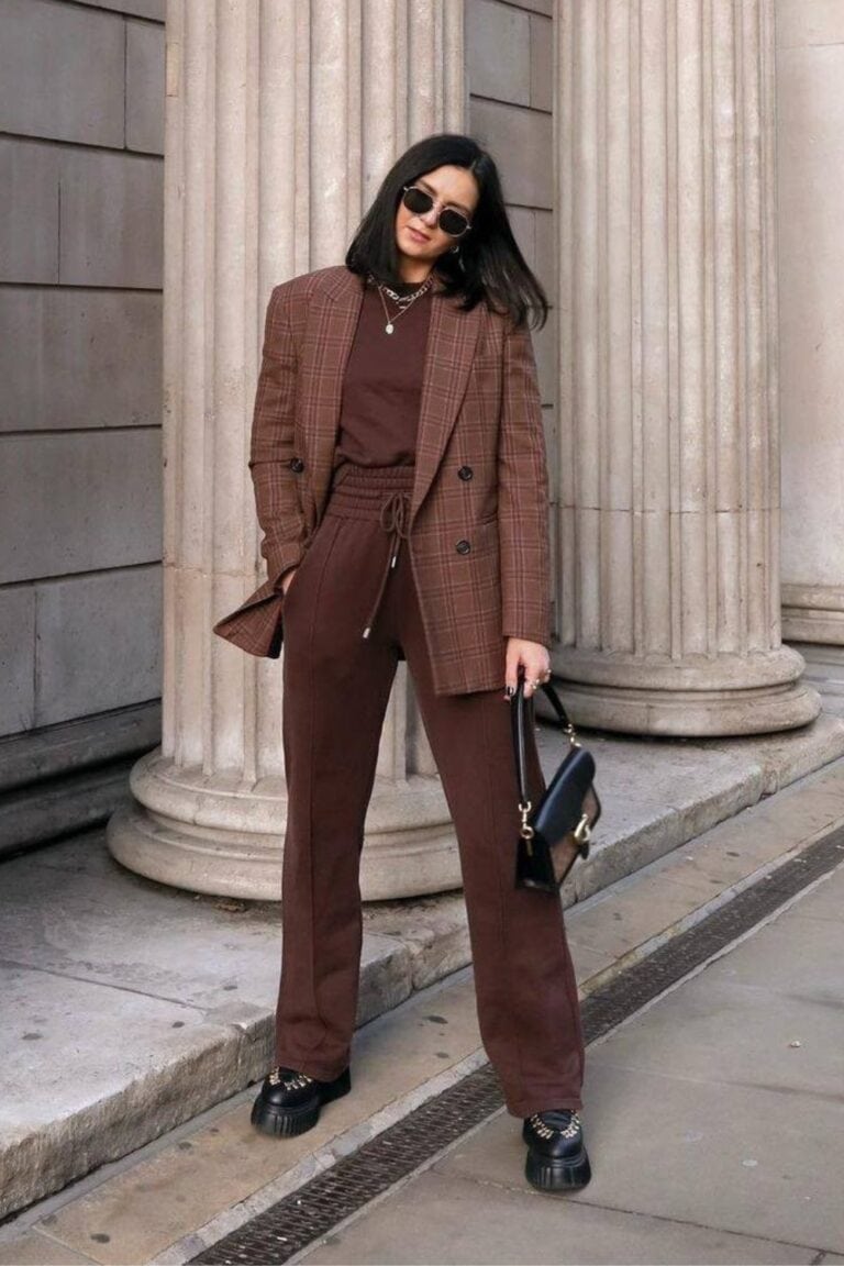 24 Neutral Outfit Ideas That Are Anything but Boring