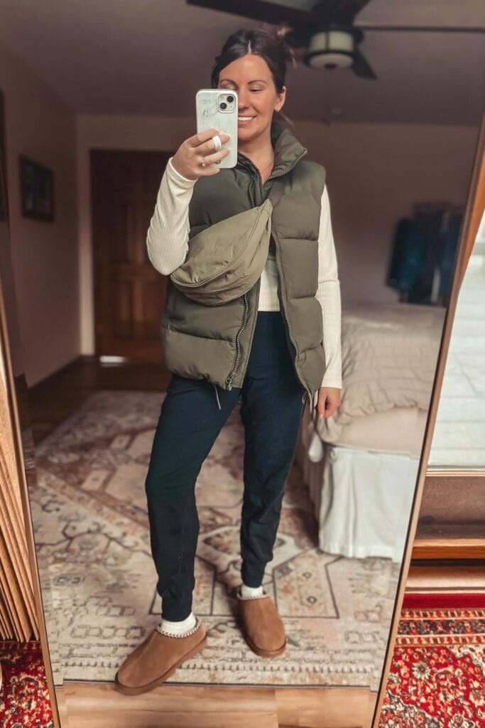 22 Stylish Puffer Vest Outfits You'll Want to Try This Season