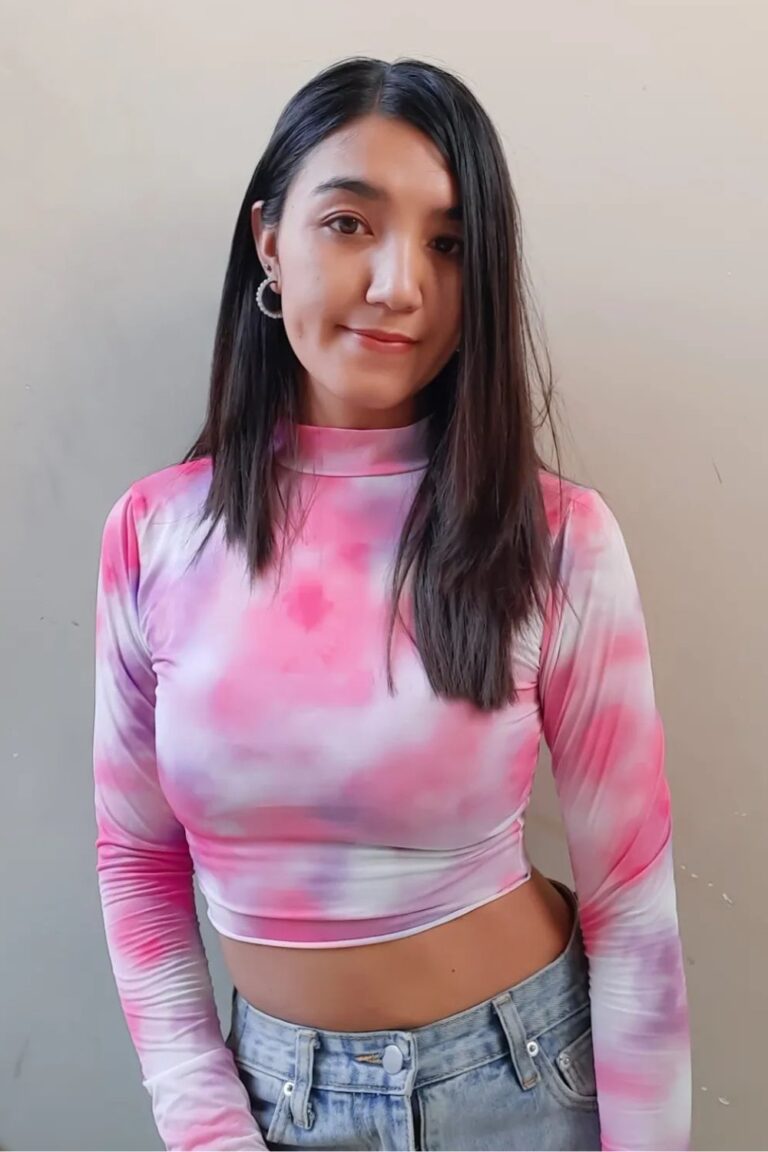 19 Cute & Trendy Tops for Summer That You'll Love