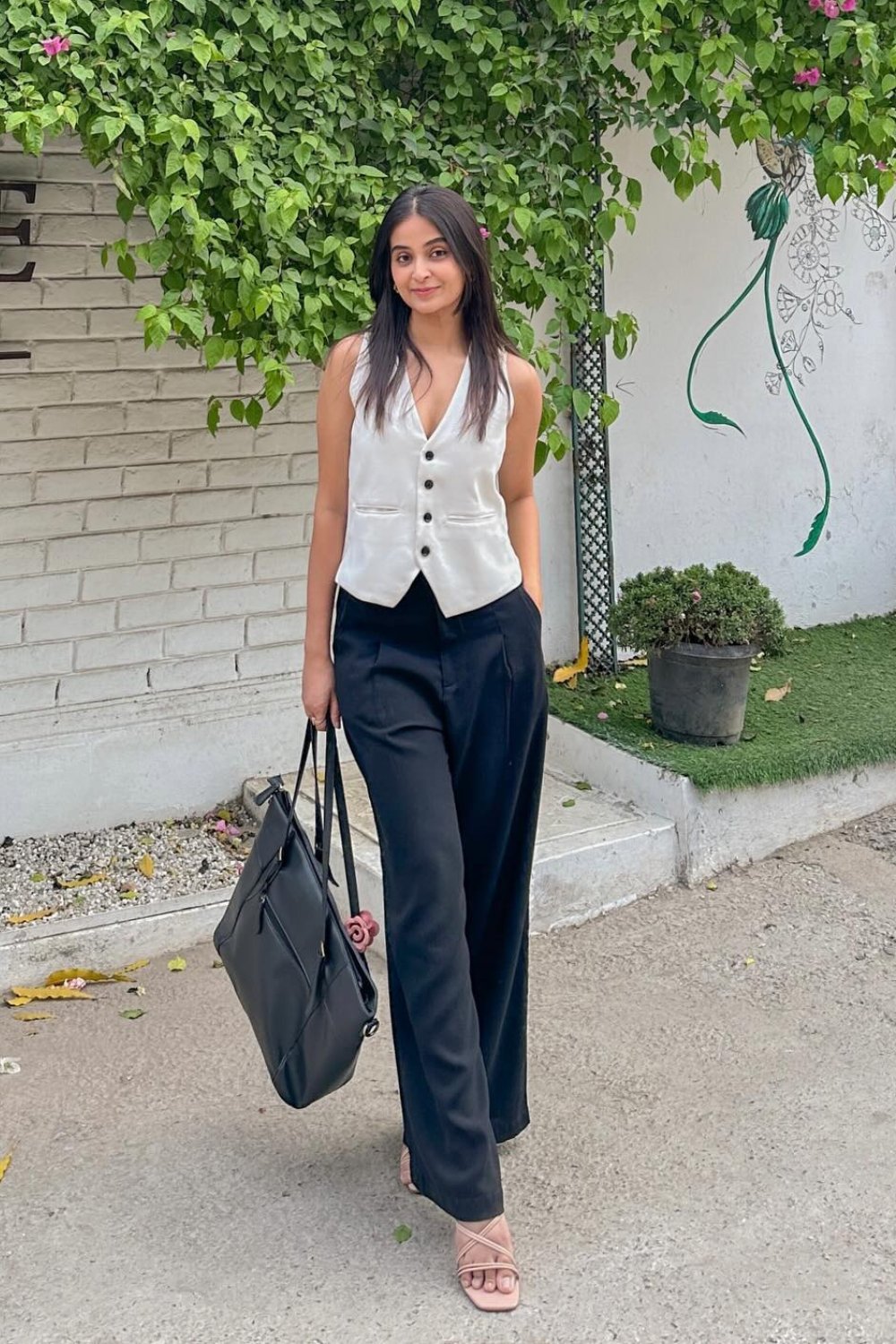 19 Cute & Trendy Tops for Summer That You'll Love