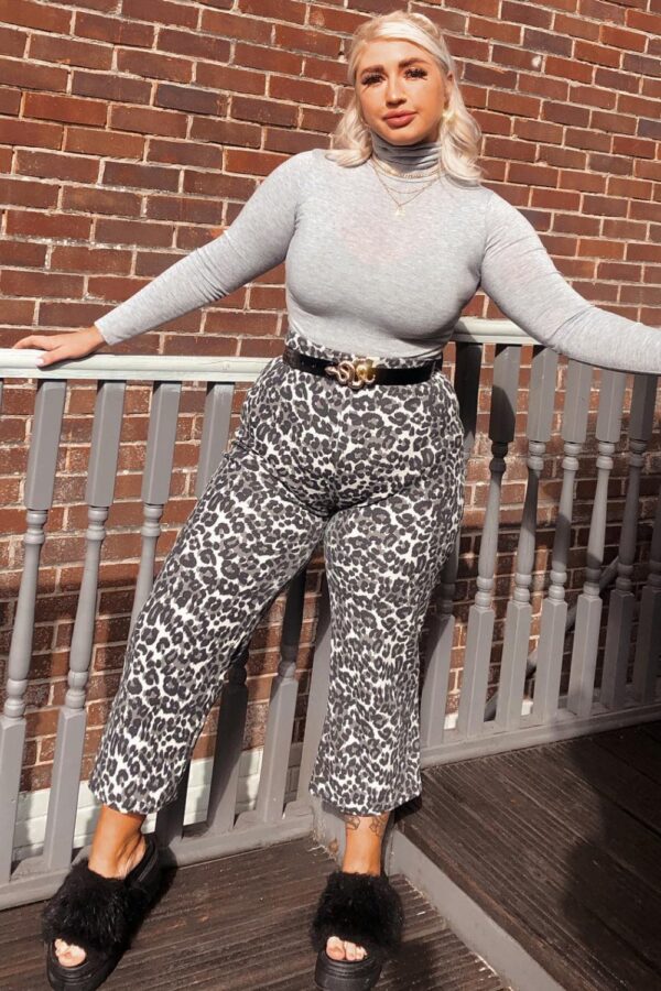 22 Stylish Turtleneck Outfits That Will Make You Look Effortlessly Chic