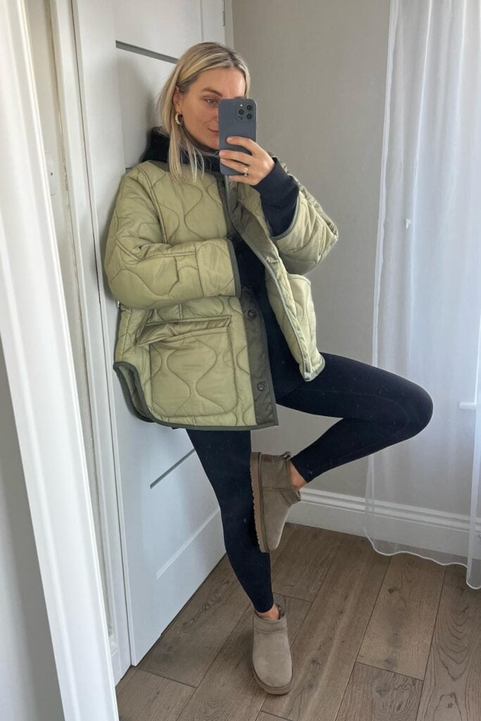 16 Cute UGG Outfits That Will Keep You Cozy and Stylish