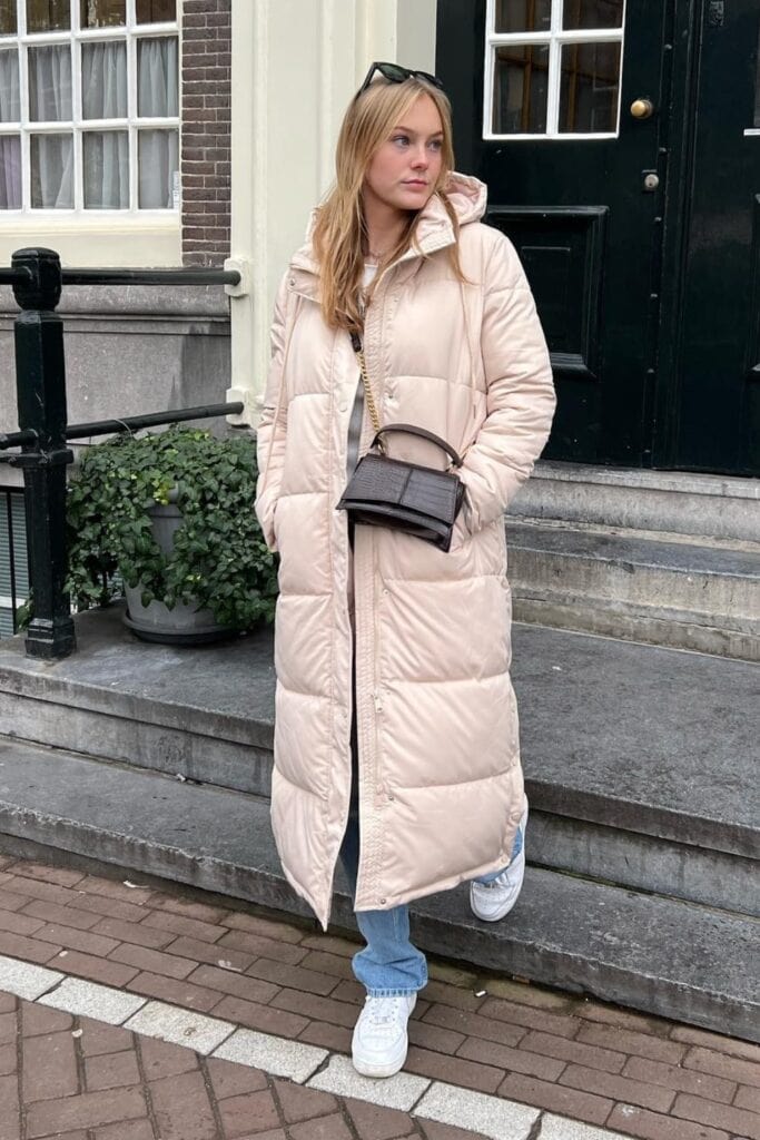 19 Trendy Puffer Jacket Outfits That'll Keep You Warm and Stylish