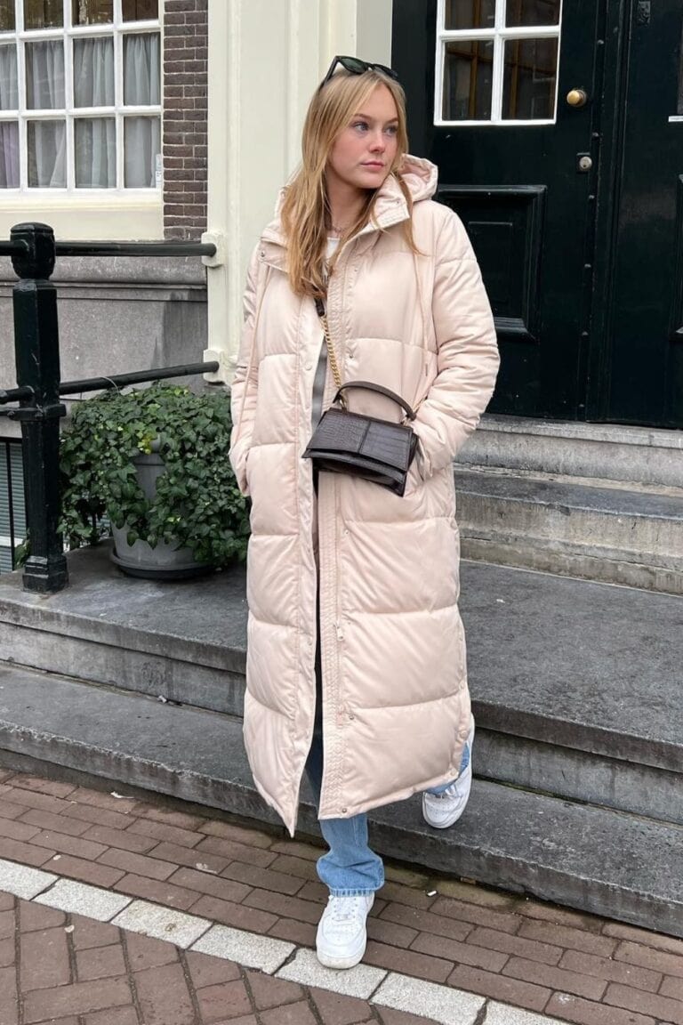 19 Trendy Puffer Jacket Outfits That'll Keep You Warm and Stylish