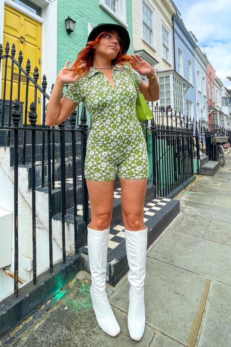 70s Outfit Ideas to Channel Your Inner Retro Queen