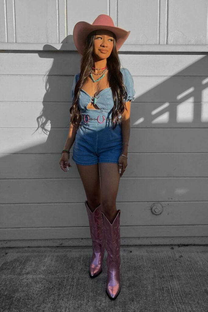 27 Stunning Cowgirl Outfit Ideas for Your Next Hoedown