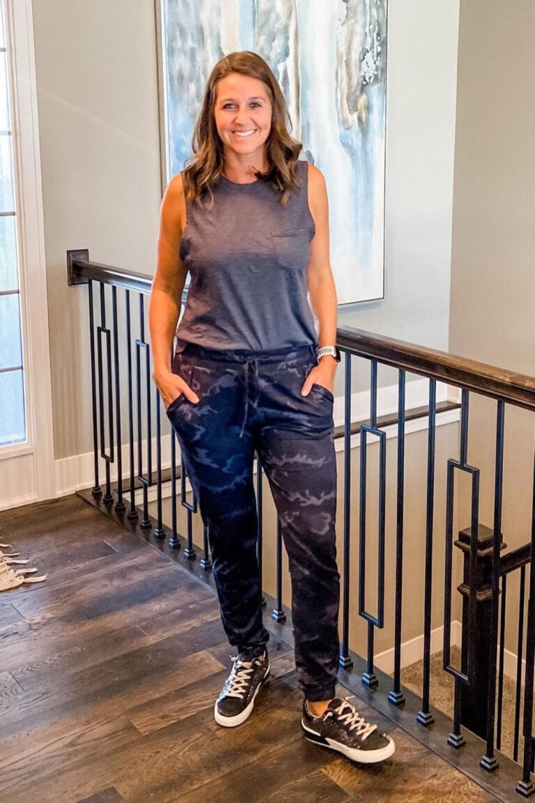 What to Wear with Joggers: 18 Stylish Outfit Ideas You'll Love