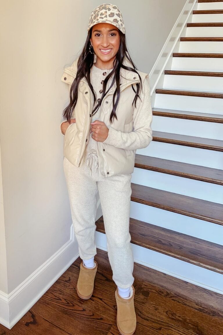 22 Stylish Puffer Vest Outfits You'll Want to Try This Season