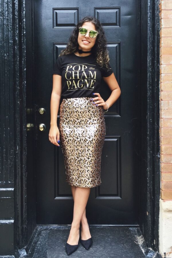 18 Stunning Sequin Skirt Outfits That Will Make You Sparkle