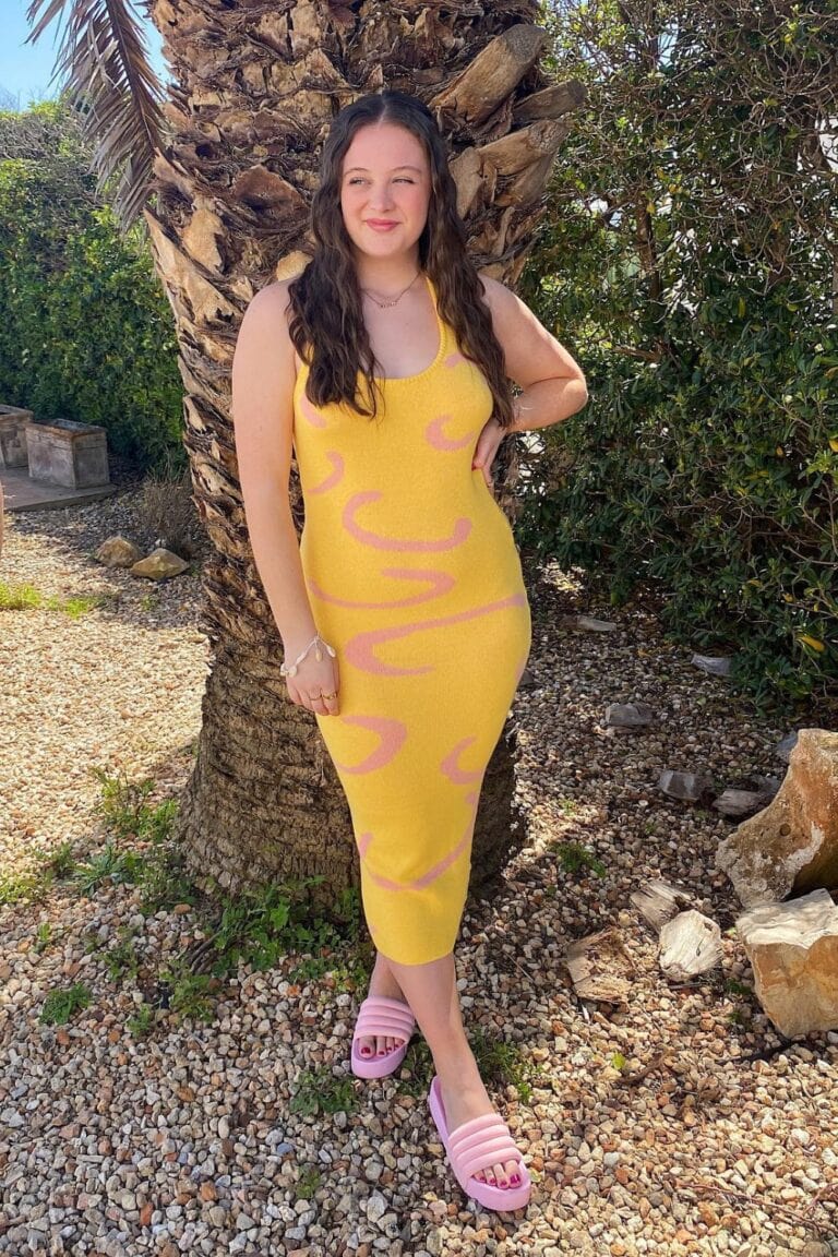 21 Classy Tea Party Outfit Ideas That Will Make You Look Fabulous