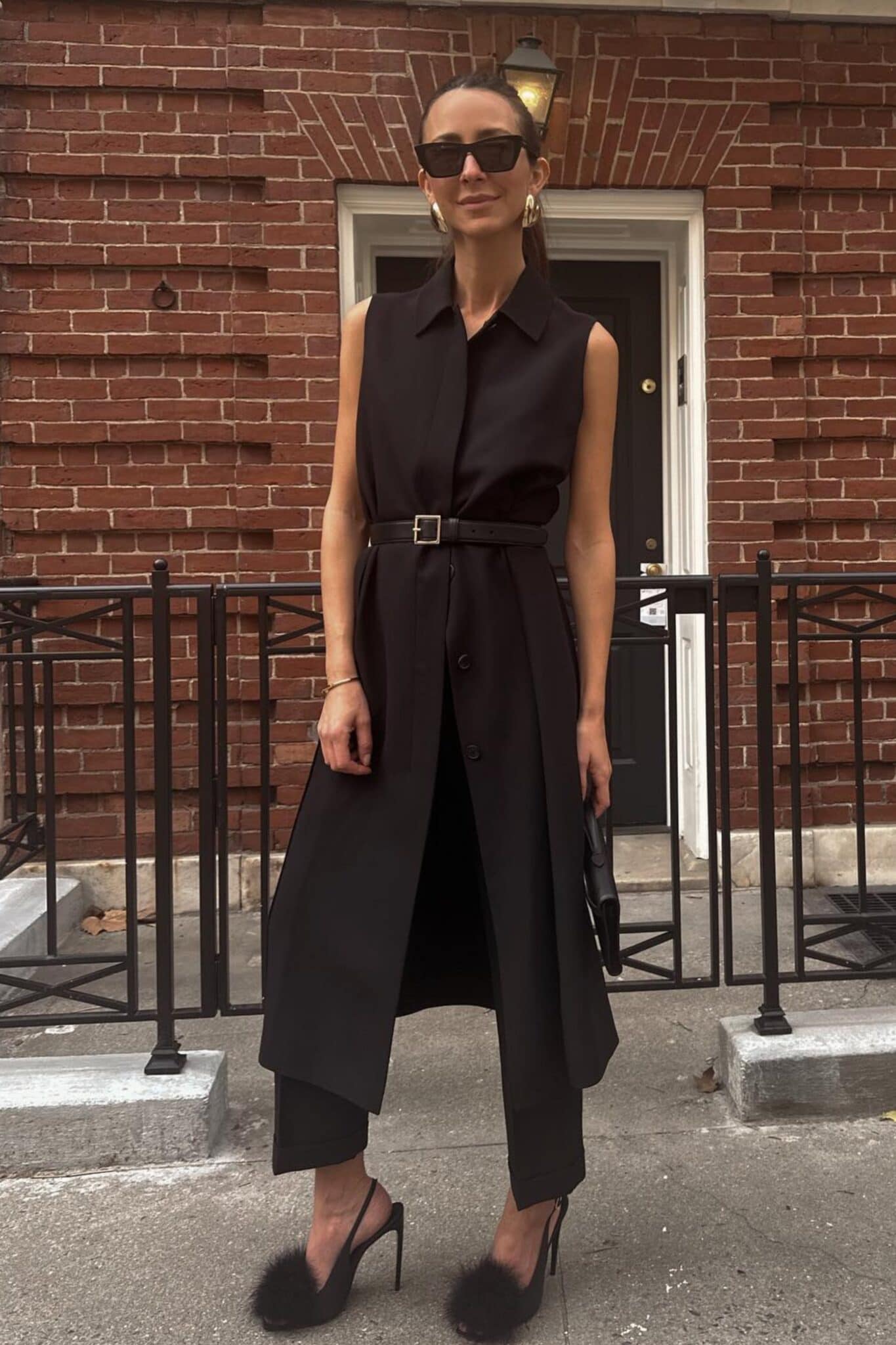 20 Chic All Black Outfit Ideas That Never Go Out of Style