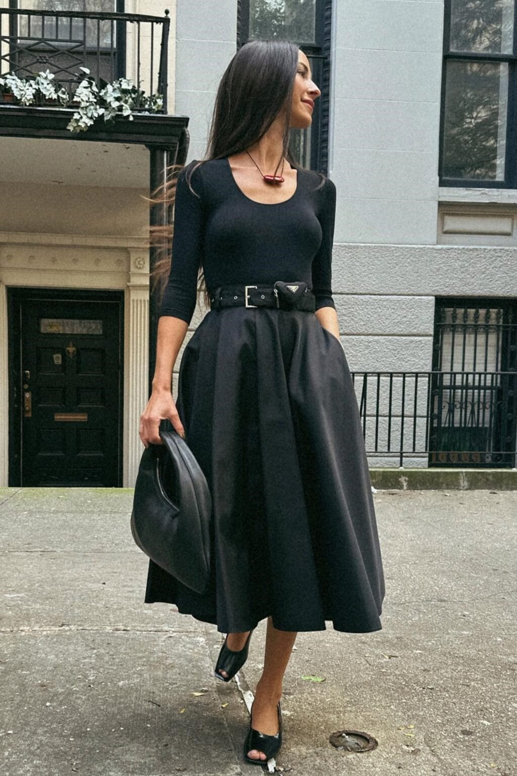 20 Chic All Black Outfit Ideas That Never Go Out of Style