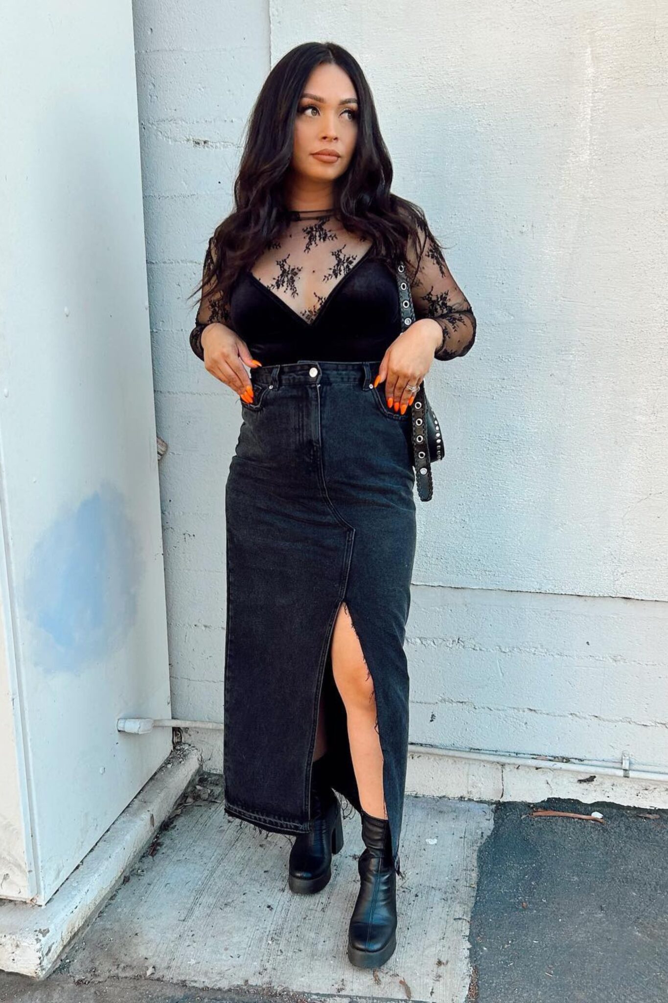 20 Chic All Black Outfit Ideas That Never Go Out of Style