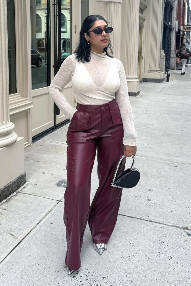 17 Trendy Cargo Pants Outfits That'll Make You Look Effortlessly Cool