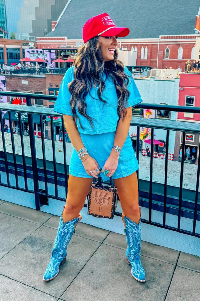 20 Best Rodeo Outfit Ideas to Look Stylish and Western