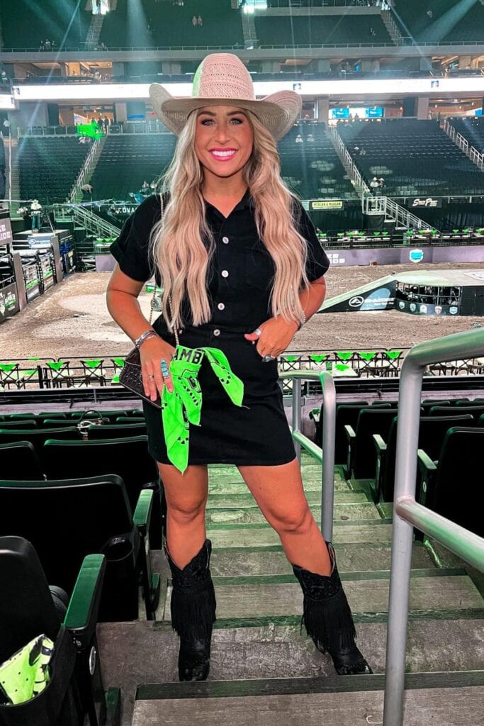 20 Best Rodeo Outfit Ideas to Look Stylish and Western