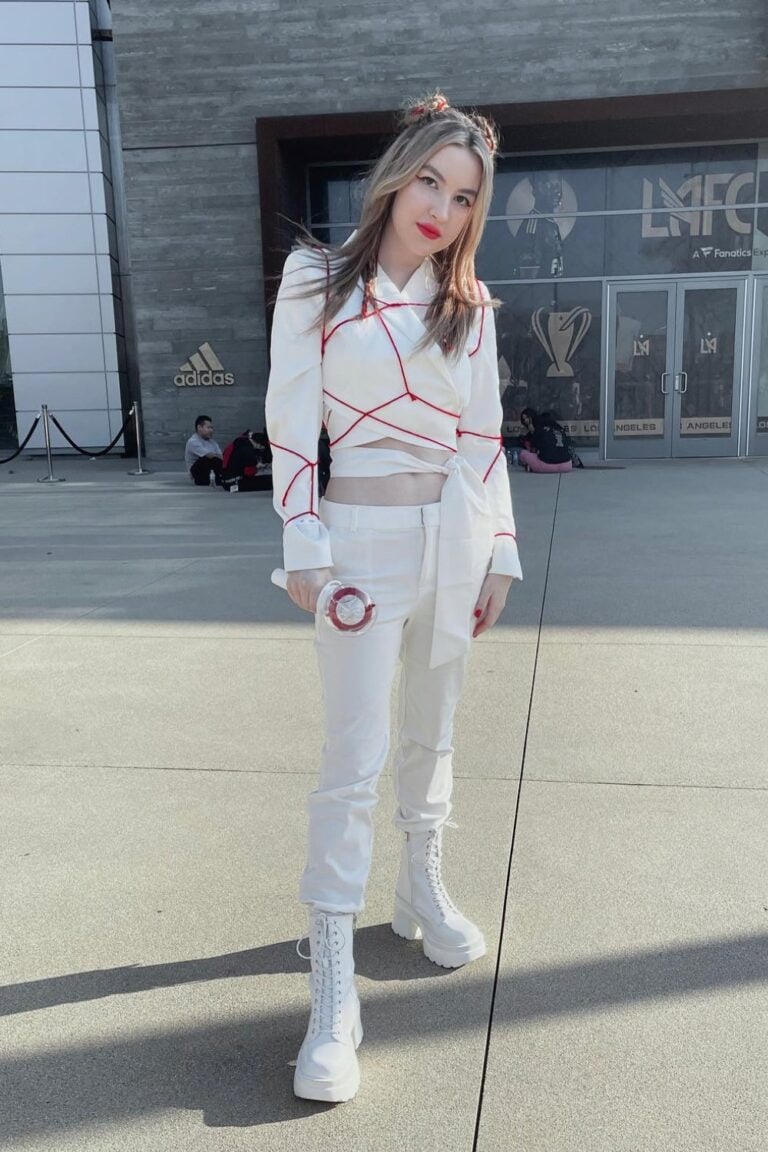 19 Best K-pop Concert Outfits That'll Make You Stand Out From The Crowd