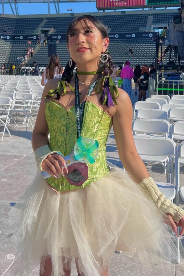 19 Best K-pop Concert Outfits That'll Make You Stand Out From The Crowd