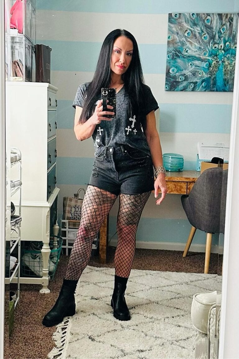 Metal Concert Outfit Ideas: 12 Edgy Looks to Rock Out In