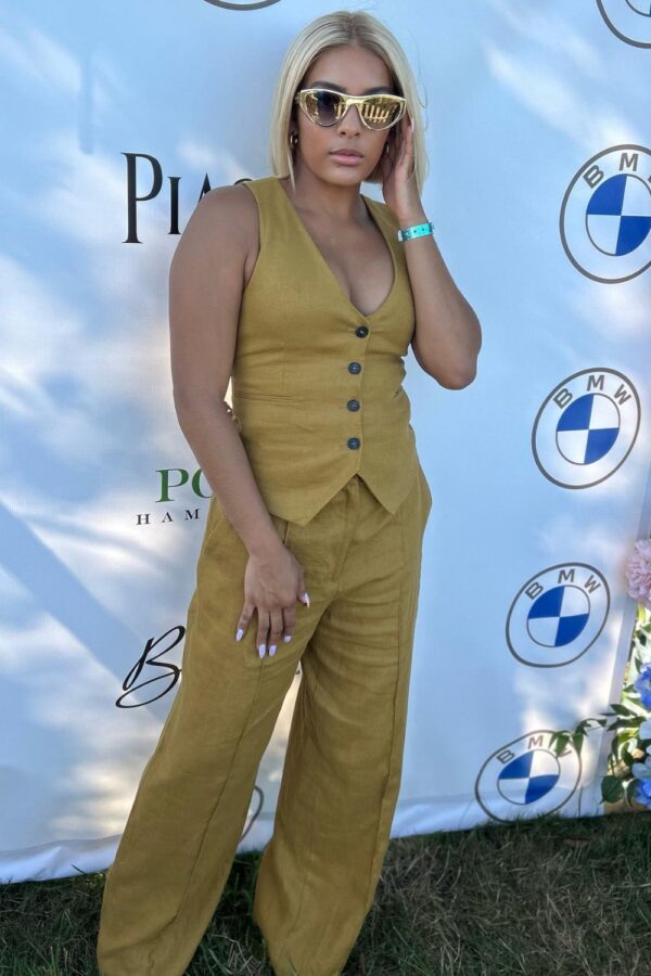 20 Rap Concert Outfit Ideas to Look Fly and Stylish