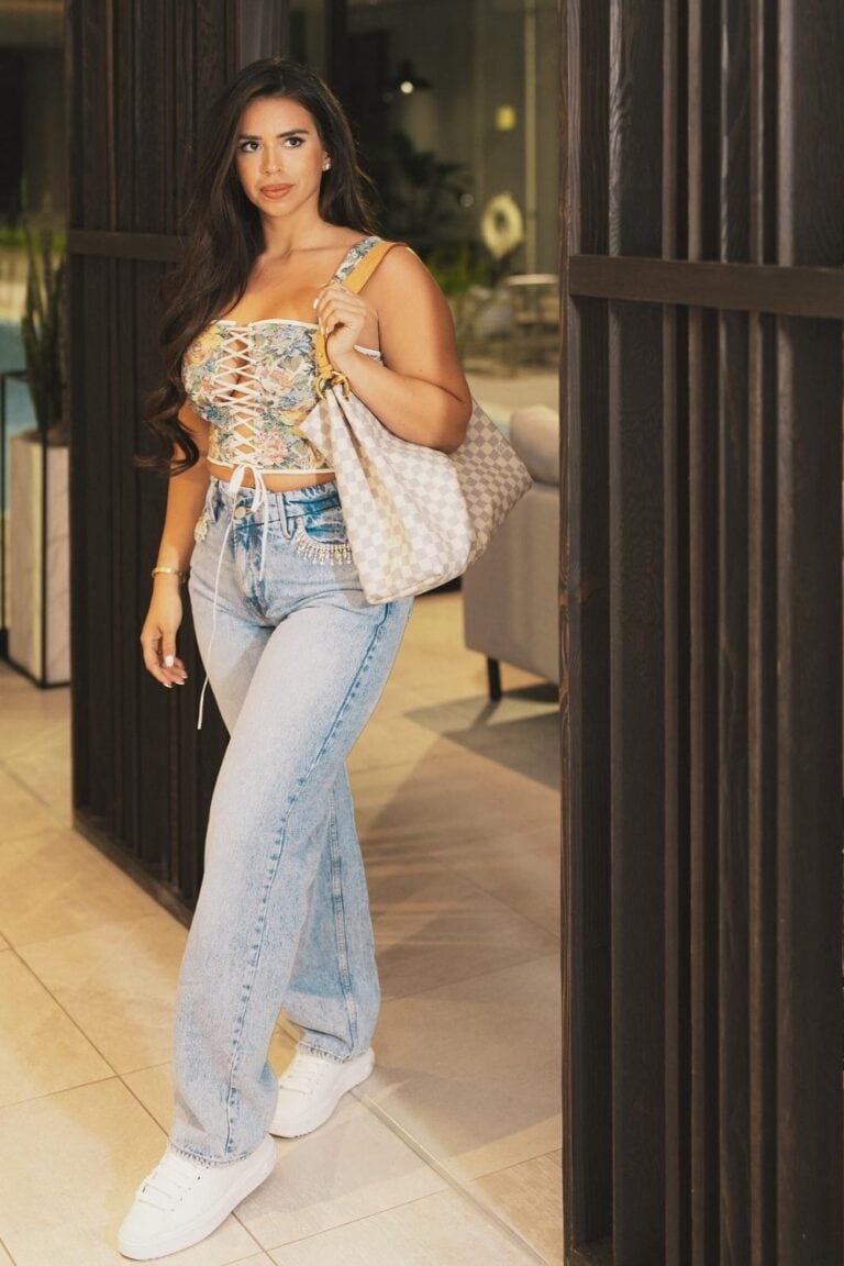 20 Rap Concert Outfit Ideas to Look Fly and Stylish