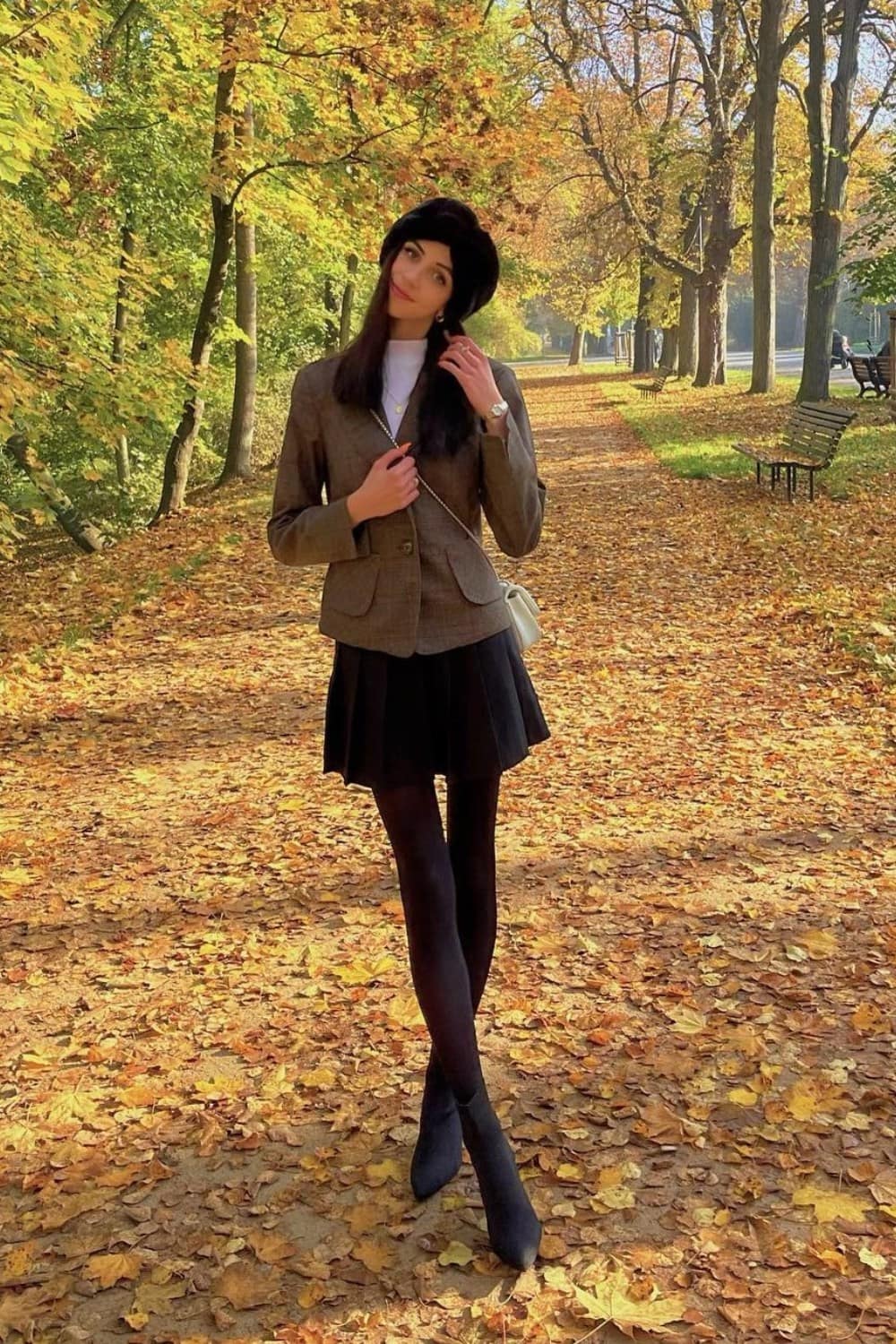 20 Dark Academia Outfits for Your Inner Scholar