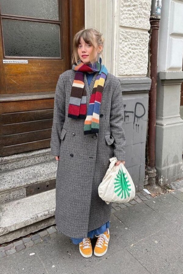 18 Effortlessly Chic Modest Outfits That Combine Style and Comfort