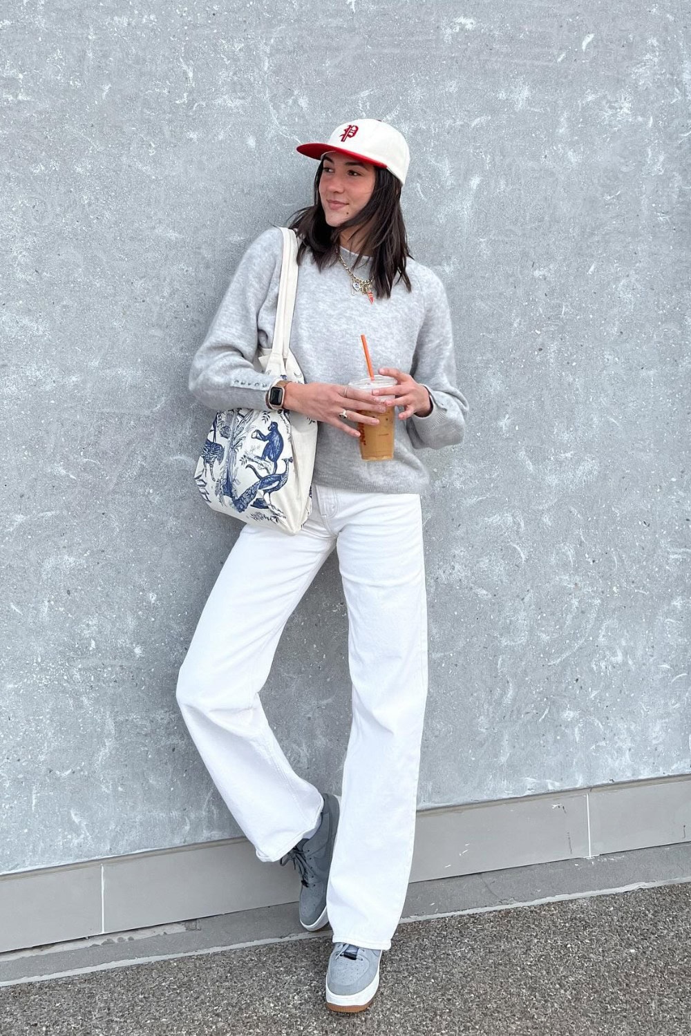 20 Cozy and Chic Sweater Outfit Ideas You'll Want to Wear All Season Long