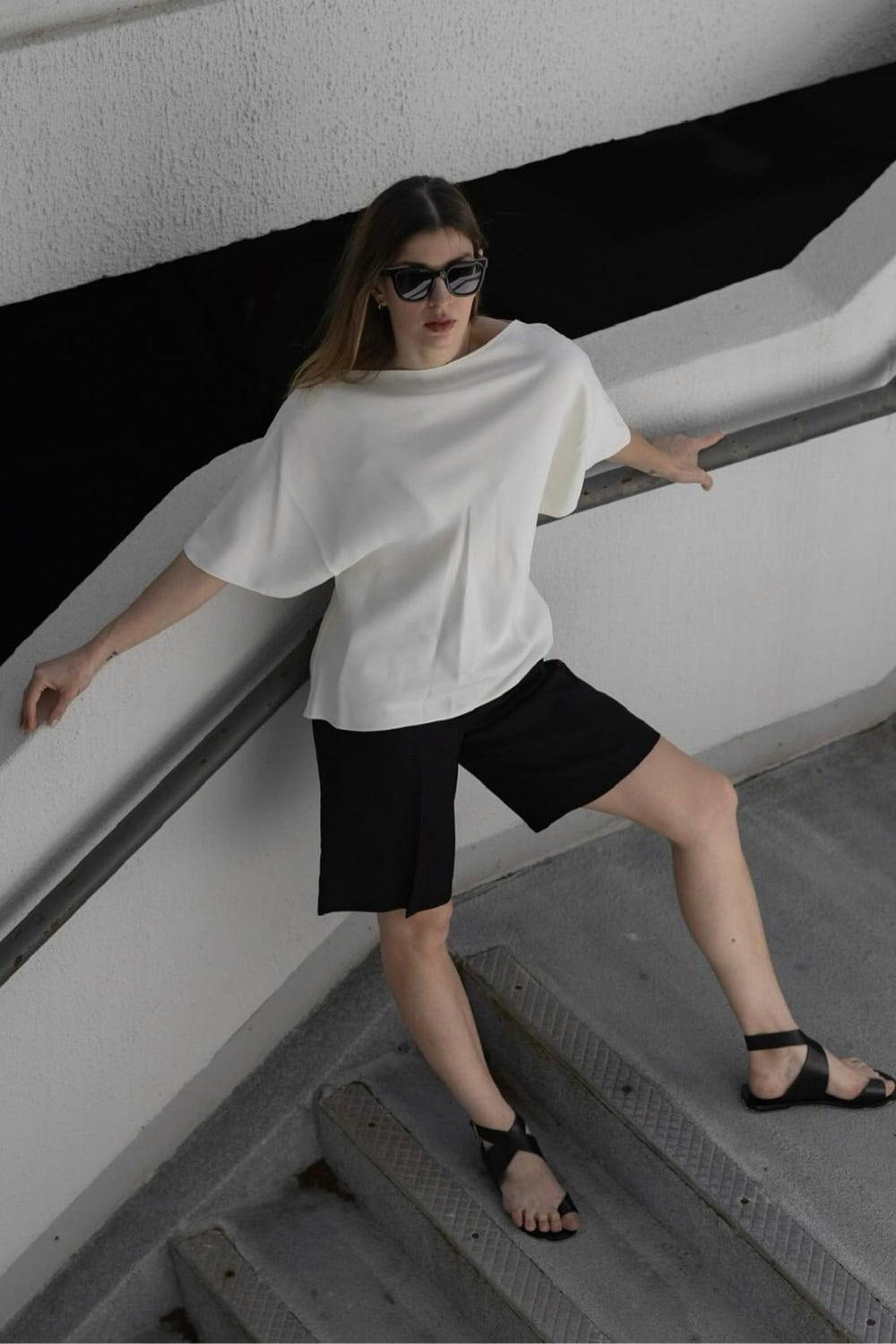 24 Amazing Bermuda Shorts Outfits