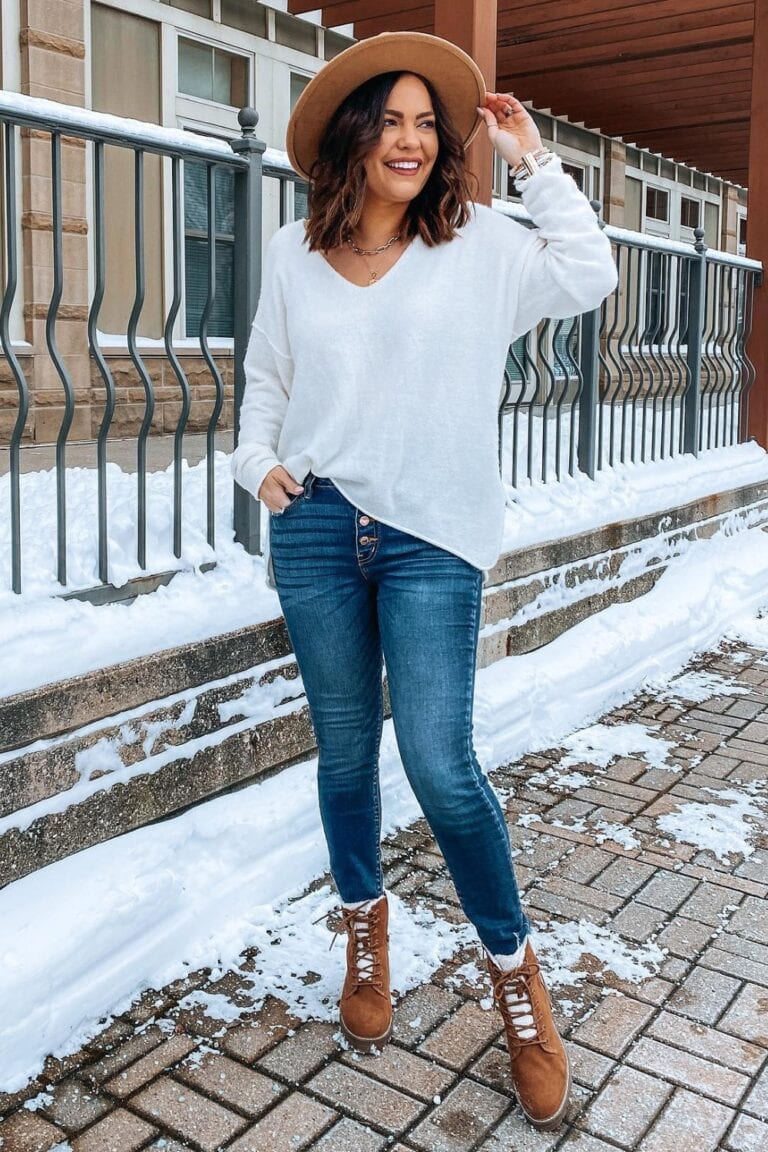 18 Stylish Combat Boot Outfits for Every Occasion