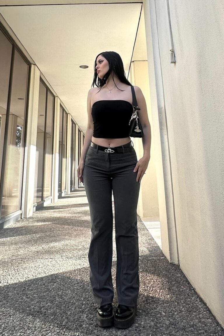 18 Edgy and Stylish Doc Martens Outfit Ideas