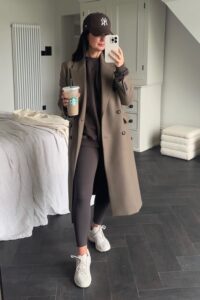 19 Stylish New Balance Outfit Ideas for Every Occasion