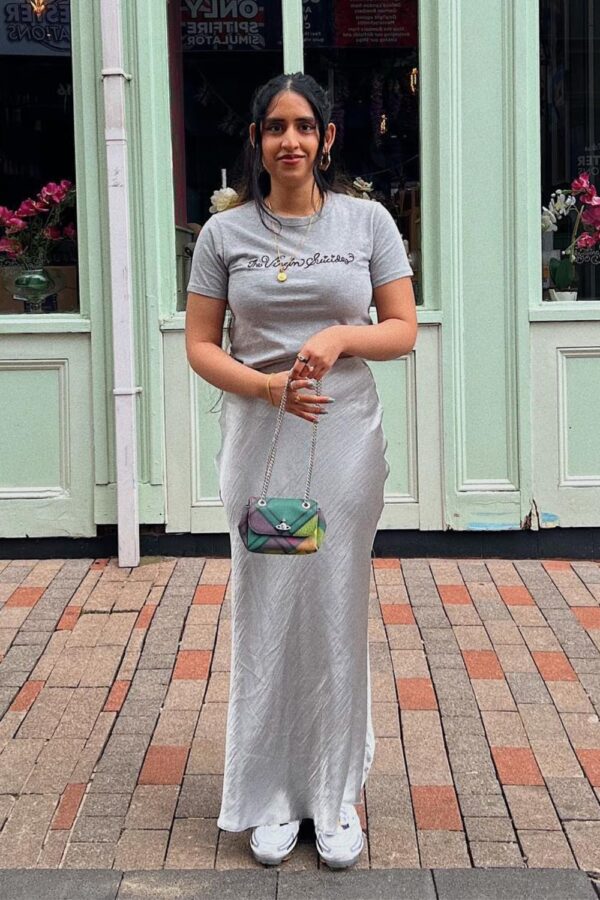 19 Stunning Silver Outfit Ideas That Will Make You Shine