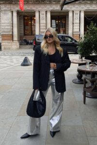 19 Stunning Silver Outfit Ideas That Will Make You Shine