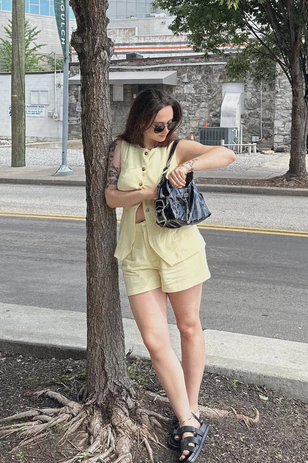 15 Chic Vest Outfits That Will Elevate Your Style Game