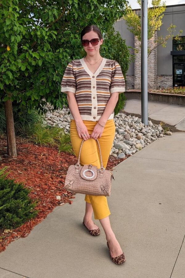 18 Stunning Yellow Pants Outfit Ideas to Brighten Your Wardrobe