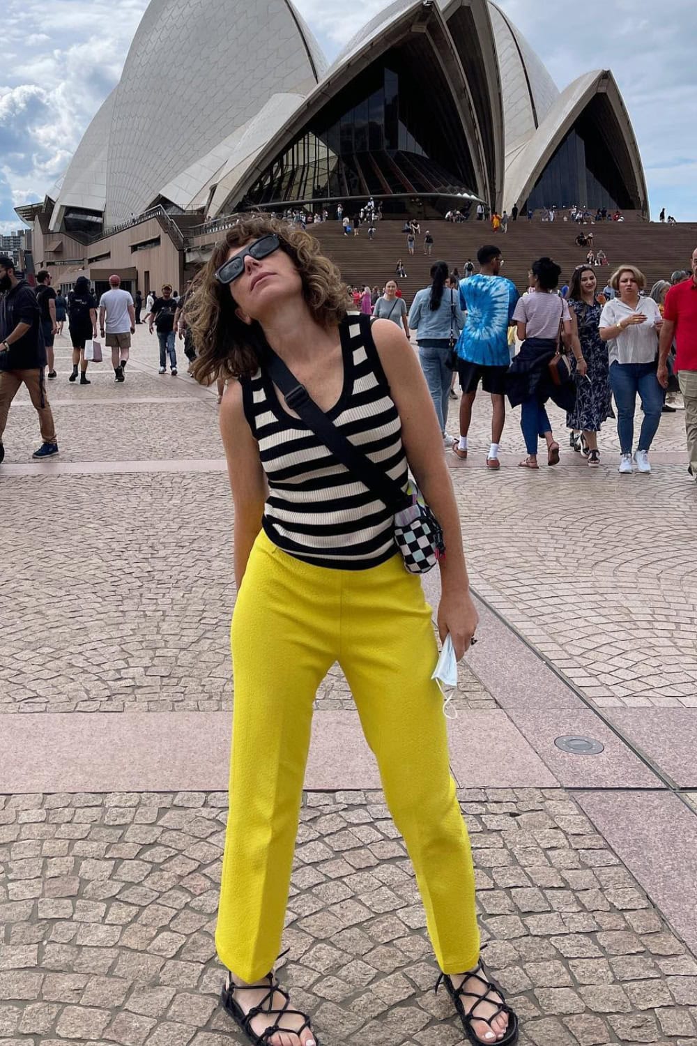 18 Stunning Yellow Pants Outfit Ideas to Brighten Your Wardrobe