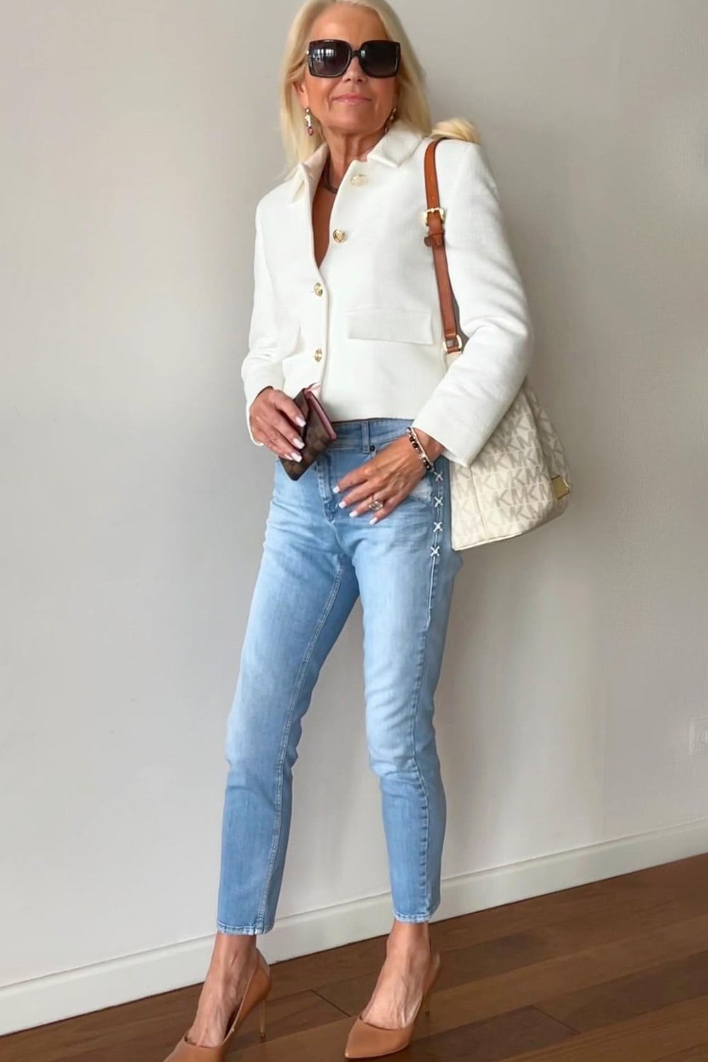 14 Stunning Jeans and Heels Outfits That Will Transform Your Style Game