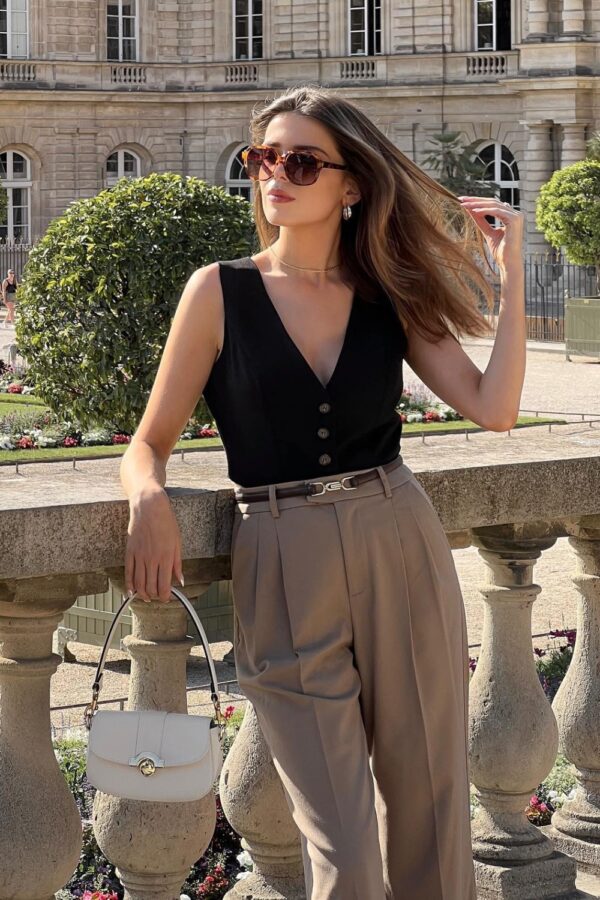 30 Timeless Old Money Aesthetic Outfits That Exude Elegance