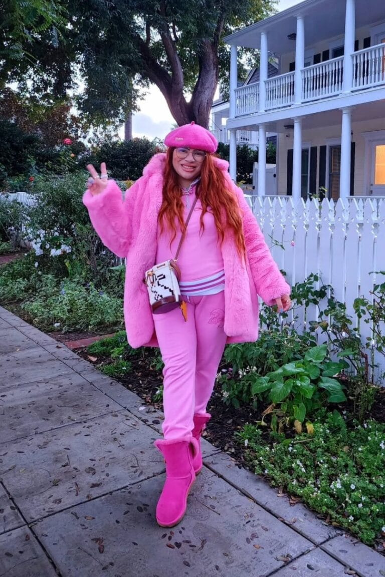 30 Fabulous Barbiecore Outfits That Will Turn Heads