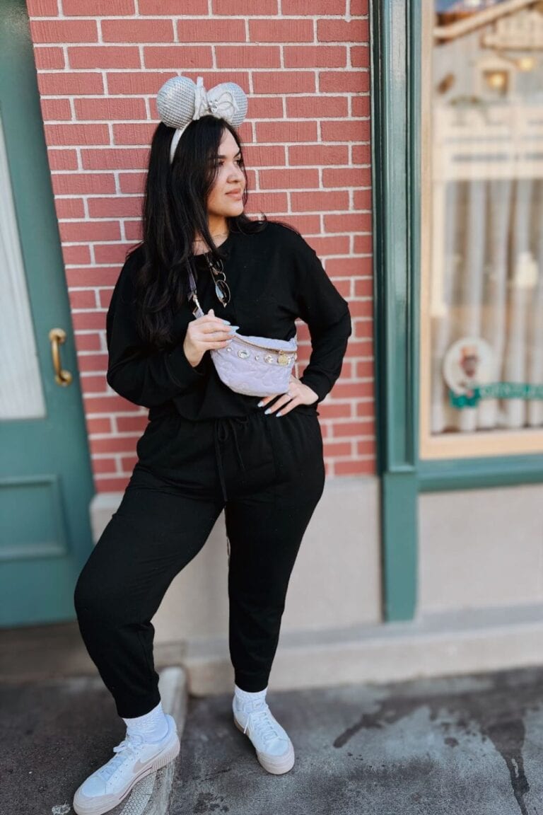 What To Wear With Black Sweatpants: 18 Chic Outfit Ideas