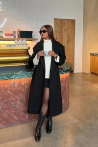 27 Stylish Coffee Date Outfits That Will Make a Perfect First Impression
