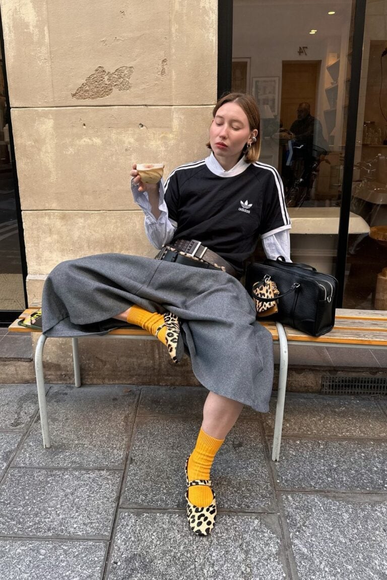 27 Stylish Coffee Date Outfits That Will Make a Perfect First Impression