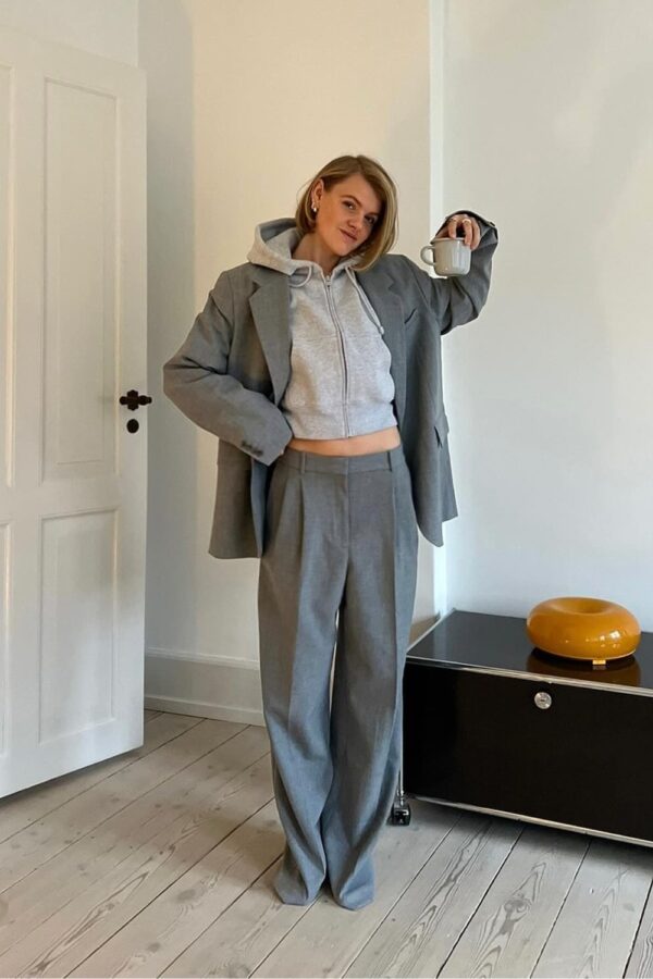 17 Chic Hoodie Outfits That Prove Comfort Can Be Stylish