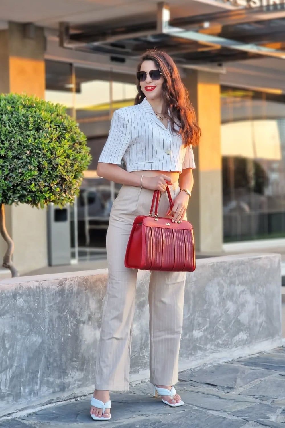 25 Stylish Summer Work Outfits to Beat the Heat