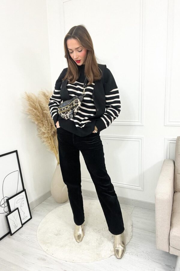 18 Perfect Sweatshirt Outfit Ideas to Copy